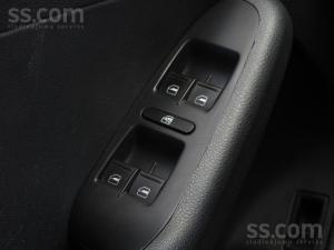 Melns Volkswagen Jetta 2012 Rīga, ar dzinēja tilpumu 1.60 L un nobraukumu 328 tūkst. km par 4800 €, foto 21 vietnē AUTOMOTO.COM.LV