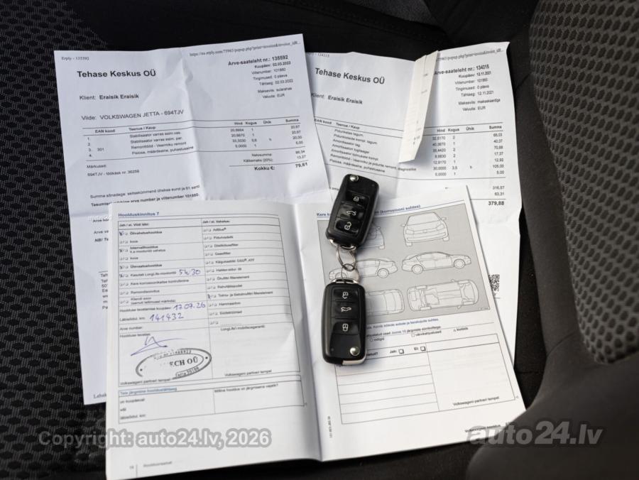 Черный Фольксваген Джетта 2012 в Таллин, объемом двигателя 1.40 л и пробегом 142 тыс. км за 3999 €, фото 12 на AUTOMOTO.COM.LV