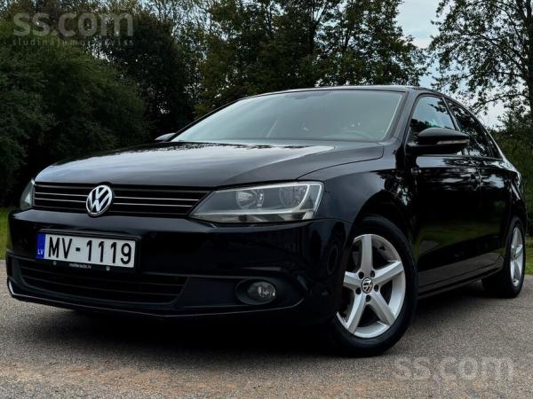 Melns Volkswagen Jetta 2012 Tukums, ar dzinēja tilpumu 1.40 L un nobraukumu 156 tūkst. km par 4650 €, foto 1 vietnē AUTOMOTO.COM.LV