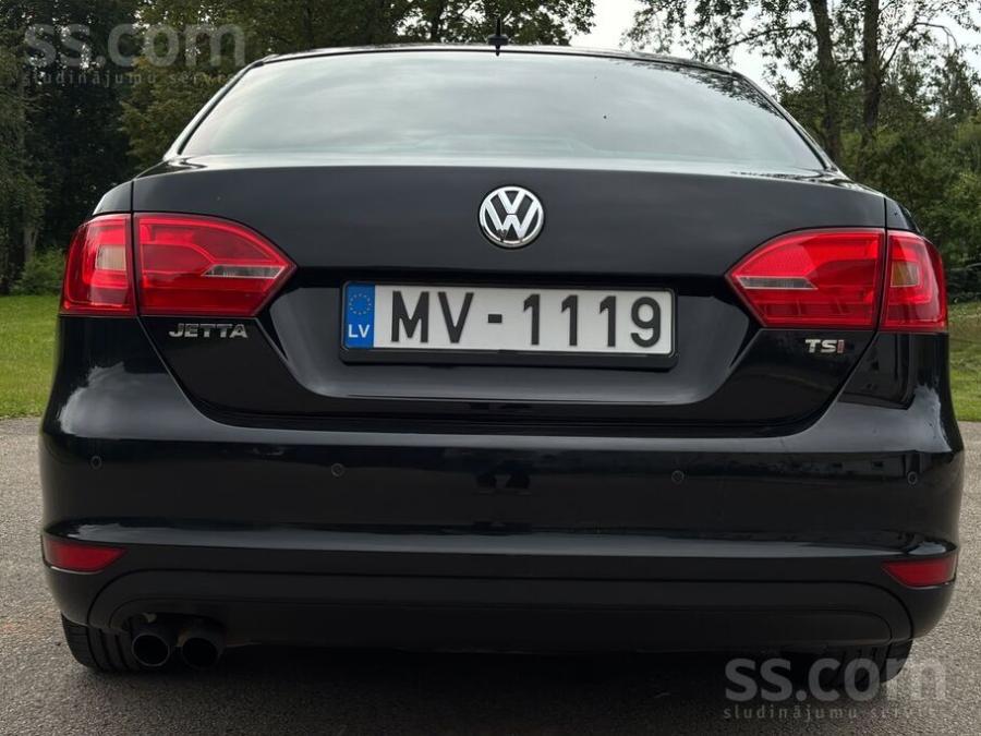 Melns Volkswagen Jetta 2012 Tukums, ar dzinēja tilpumu 1.40 L un nobraukumu 156 tūkst. km par 4650 €, foto 7 vietnē AUTOMOTO.COM.LV