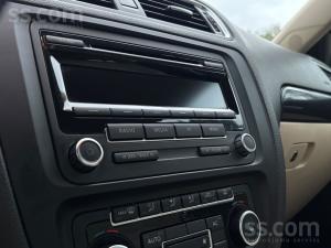 Melns Volkswagen Jetta 2012 Tukums, ar dzinēja tilpumu 1.40 L un nobraukumu 156 tūkst. km par 4650 €, foto 18 vietnē AUTOMOTO.COM.LV