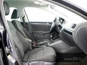 Melns Volkswagen Jetta 2012 Tallina, ar dzinēja tilpumu 1.60 L un nobraukumu 349 tūkst. km par 2799 €, foto 7 vietnē AUTOMOTO.COM.LV