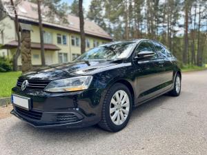 Black Volkswagen Jetta 2012 in Kaunas, with an engine capacity of 1.60 L and mileage of 270 thousand km for 3250 €, photo 9 on AUTOMOTO.COM.LV
