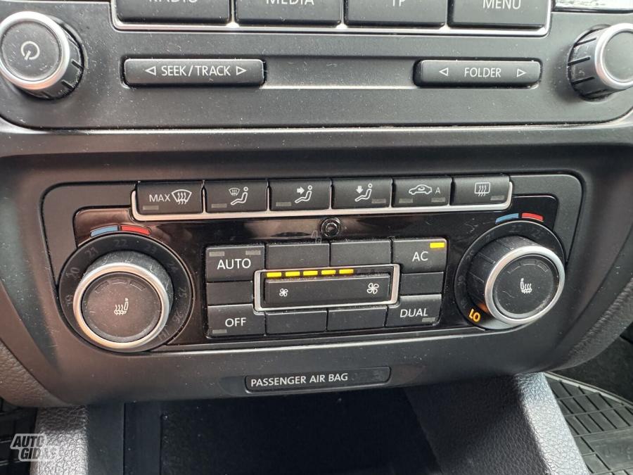 Black Volkswagen Jetta 2012 in Kaunas, with an engine capacity of 1.60 L and mileage of 270 thousand km for 3250 €, photo 14 on AUTOMOTO.COM.LV