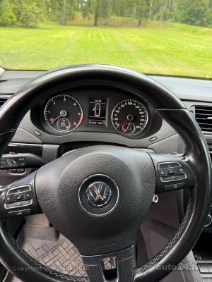 Black Volkswagen Jetta 2012 in Tallinn, with an engine capacity of 1.60 L and mileage of 272 thousand km for 4290 €, photo 7 on AUTOMOTO.COM.LV