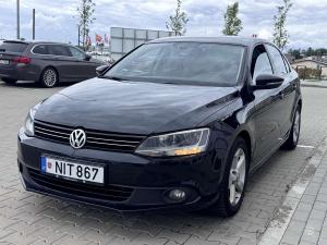 Black Volkswagen Jetta 2013 in Vilnius, with an engine capacity of 1.60 L and mileage of 184 thousand km for 3950 €, photo  on AUTOMOTO.COM.LV