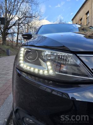 Black Volkswagen Jetta 2013 in Cesis, with an engine capacity of 1.40 L and mileage of 267 thousand km for 6400 €, photo 10 on AUTOMOTO.COM.LV