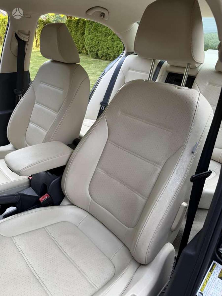 Melns Volkswagen Jetta 2014 Viļņa, ar dzinēja tilpumu 1.80 L un nobraukumu 111 tūkst. km par 3750 €, foto 9 vietnē AUTOMOTO.COM.LV