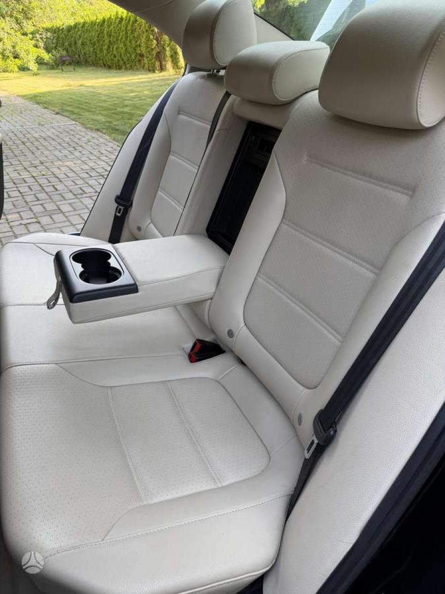 Melns Volkswagen Jetta 2014 Viļņa, ar dzinēja tilpumu 1.80 L un nobraukumu 111 tūkst. km par 3750 €, foto 10 vietnē AUTOMOTO.COM.LV