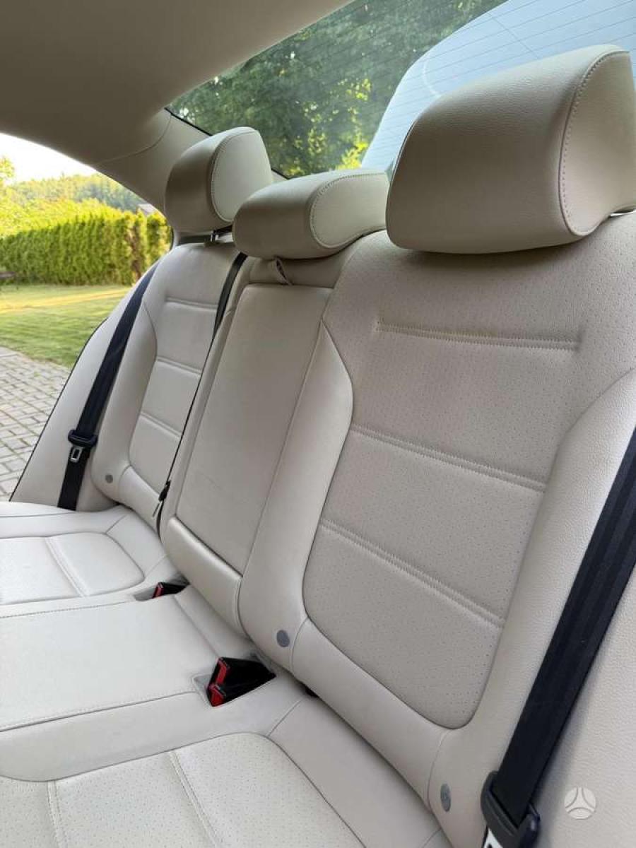 Melns Volkswagen Jetta 2014 Viļņa, ar dzinēja tilpumu 1.80 L un nobraukumu 111 tūkst. km par 3750 €, foto 12 vietnē AUTOMOTO.COM.LV