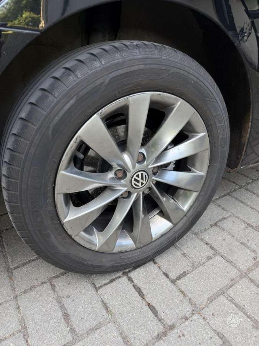 Melns Volkswagen Jetta 2014 Viļņa, ar dzinēja tilpumu 1.80 L un nobraukumu 111 tūkst. km par 3750 €, foto 19 vietnē AUTOMOTO.COM.LV