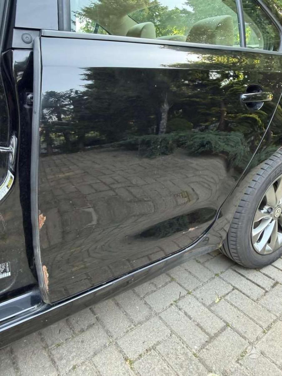 Melns Volkswagen Jetta 2014 Viļņa, ar dzinēja tilpumu 1.80 L un nobraukumu 111 tūkst. km par 3750 €, foto 21 vietnē AUTOMOTO.COM.LV