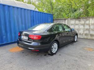 Melns Volkswagen Jetta 2015 Kauņa, ar dzinēja tilpumu 1.80 L un nobraukumu 187 tūkst. km par 2490 €, foto 3 vietnē AUTOMOTO.COM.LV
