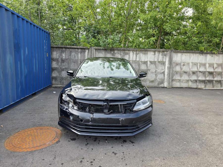 Melns Volkswagen Jetta 2015 Kauņa, ar dzinēja tilpumu 1.80 L un nobraukumu 187 tūkst. km par 2490 €, foto 8 vietnē AUTOMOTO.COM.LV