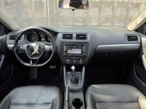 Melns Volkswagen Jetta 2015 Kauņa, ar dzinēja tilpumu 1.80 L un nobraukumu 187 tūkst. km par 2490 €, foto 17 vietnē AUTOMOTO.COM.LV