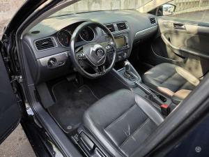 Melns Volkswagen Jetta 2015 Kauņa, ar dzinēja tilpumu 1.80 L un nobraukumu 187 tūkst. km par 2490 €, foto 18 vietnē AUTOMOTO.COM.LV