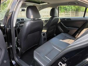Melns Volkswagen Jetta 2015 Kauņa, ar dzinēja tilpumu 1.80 L un nobraukumu 187 tūkst. km par 2490 €, foto 23 vietnē AUTOMOTO.COM.LV
