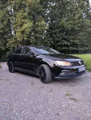Черный Фольксваген Джетта 2015 в Каунас, объемом двигателя 1.80 л и пробегом 105 тыс. км за 6500 €, фото 1 на AUTOMOTO.COM.LV
