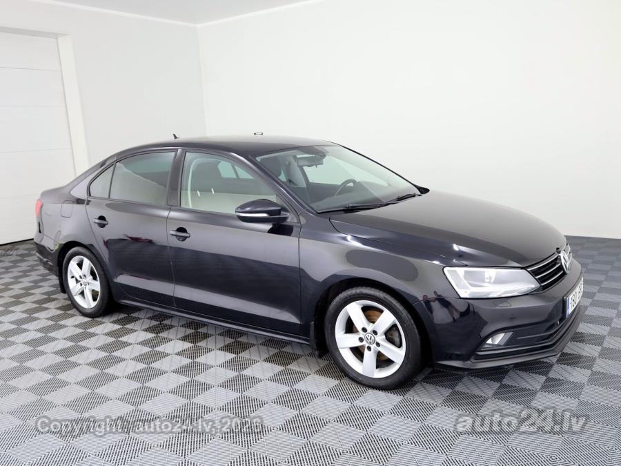 Melns Volkswagen Jetta 2015 Tallina, ar dzinēja tilpumu 2.00 L un nobraukumu 247 tūkst. km par 4999 €, foto 1 vietnē AUTOMOTO.COM.LV