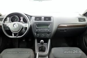 Melns Volkswagen Jetta 2015 Tallina, ar dzinēja tilpumu 2.00 L un nobraukumu 247 tūkst. km par 4999 €, foto 6 vietnē AUTOMOTO.COM.LV