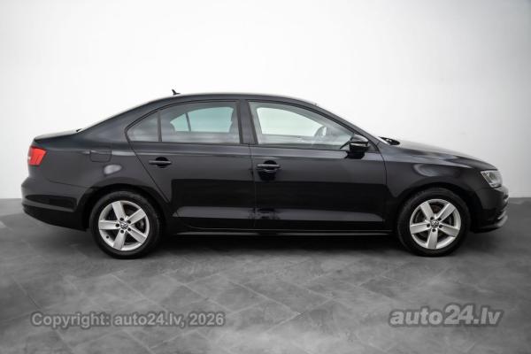 Black Volkswagen Jetta 2015 in Tallinn, with an engine capacity of 1.20 L and mileage of 173 thousand km for 5999 €, photo 5 on AUTOMOTO.COM.LV