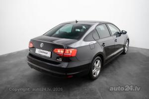 Black Volkswagen Jetta 2015 in Tallinn, with an engine capacity of 1.20 L and mileage of 173 thousand km for 5999 €, photo 6 on AUTOMOTO.COM.LV