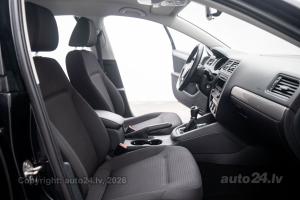Black Volkswagen Jetta 2015 in Tallinn, with an engine capacity of 1.20 L and mileage of 173 thousand km for 5999 €, photo 12 on AUTOMOTO.COM.LV