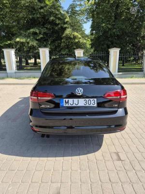 Melns Volkswagen Jetta 2016 Vilkaviškis, ar dzinēja tilpumu 1.40 L un nobraukumu 177 tūkst. km par 5900 €, foto 6 vietnē AUTOMOTO.COM.LV