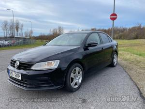 Black Volkswagen Jetta 2016 in Parnu, with an engine capacity of 1.40 L and mileage of 255 thousand km for 6399 €, photo  on AUTOMOTO.COM.LV
