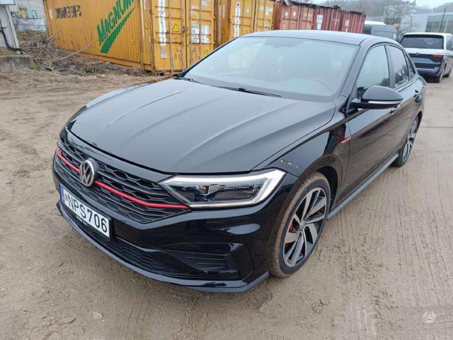 Melns Volkswagen Jetta 2019 Viļņa, ar dzinēja tilpumu 1.98 L un nobraukumu 90 tūkst. km par 16000 €, foto 1 vietnē AUTOMOTO.COM.LV