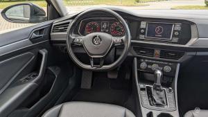 Black Volkswagen Jetta 2019 in Klaipeda, with an engine capacity of 1.40 L and mileage of 45 thousand km for 14200 €, photo 8 on AUTOMOTO.COM.LV
