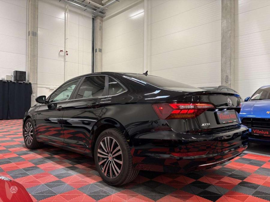 Melns Volkswagen Jetta 2019 Viļņa, ar dzinēja tilpumu 1.40 L un nobraukumu 61 tūkst. km par 11490 €, foto 7 vietnē AUTOMOTO.COM.LV