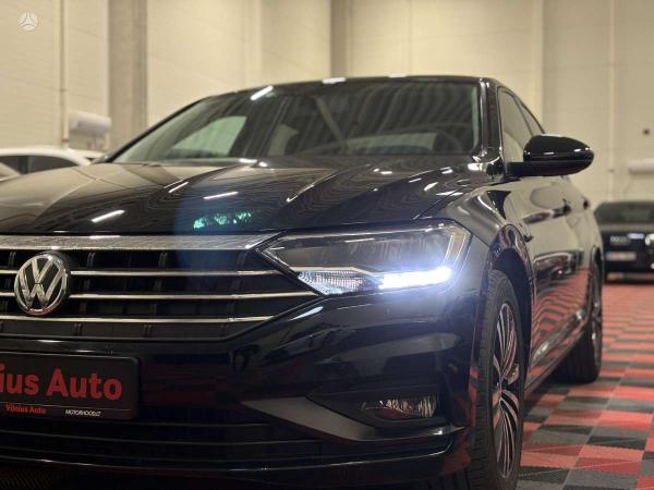 Melns Volkswagen Jetta 2019 Viļņa, ar dzinēja tilpumu 1.40 L un nobraukumu 61 tūkst. km par 11490 €, foto 7 vietnē AUTOMOTO.COM.LV