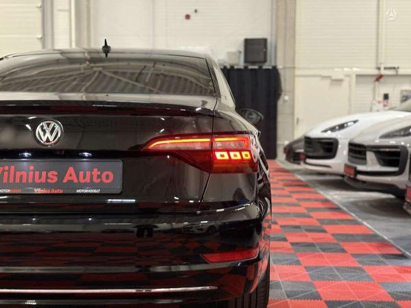 Melns Volkswagen Jetta 2019 Viļņa, ar dzinēja tilpumu 1.40 L un nobraukumu 61 tūkst. km par 11490 €, foto 8 vietnē AUTOMOTO.COM.LV