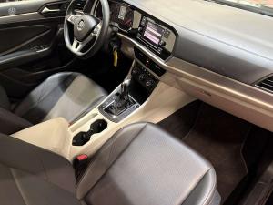 Melns Volkswagen Jetta 2019 Viļņa, ar dzinēja tilpumu 1.40 L un nobraukumu 61 tūkst. km par 11490 €, foto 15 vietnē AUTOMOTO.COM.LV