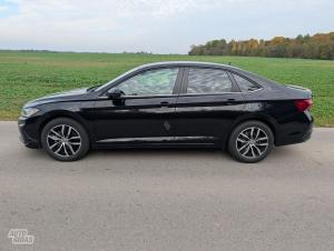 Melns Volkswagen Jetta 2025 Palanga, ar dzinēja tilpumu 1.50 L un nobraukumu 12 tūkst. km par 24000 €, foto 3 vietnē AUTOMOTO.COM.LV
