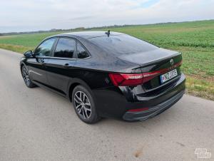 Melns Volkswagen Jetta 2025 Palanga, ar dzinēja tilpumu 1.50 L un nobraukumu 12 tūkst. km par 24000 €, foto 4 vietnē AUTOMOTO.COM.LV