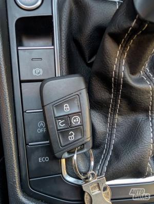 Melns Volkswagen Jetta 2025 Palanga, ar dzinēja tilpumu 1.50 L un nobraukumu 12 tūkst. km par 24000 €, foto 20 vietnē AUTOMOTO.COM.LV