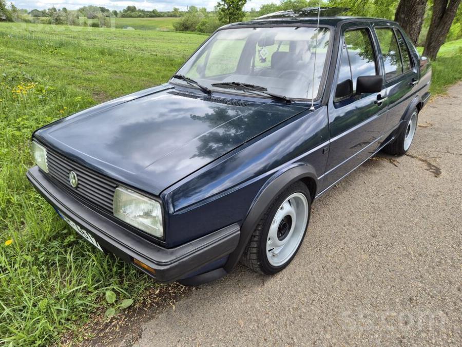 Zils Volkswagen Jetta 1985 Jēkabpils, ar dzinēja tilpumu 1.80 L un nobraukumu 155 tūkst. km par 1600 €, foto 1 vietnē AUTOMOTO.COM.LV