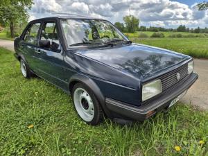 Zils Volkswagen Jetta 1985 Jēkabpils, ar dzinēja tilpumu 1.80 L un nobraukumu 155 tūkst. km par 1600 €, foto 3 vietnē AUTOMOTO.COM.LV
