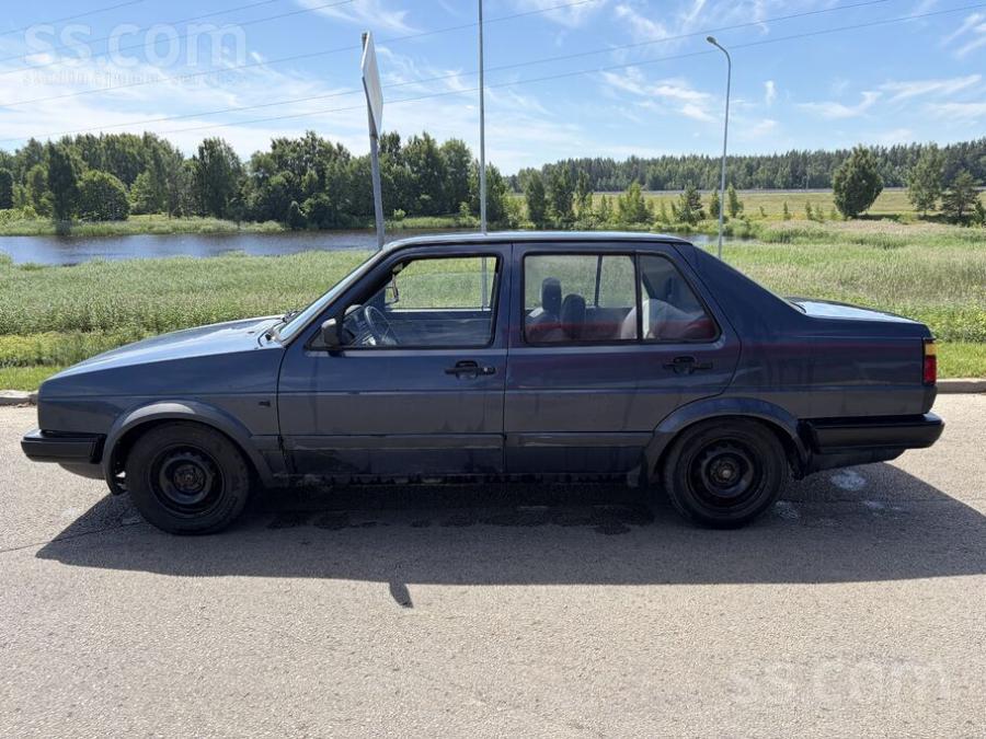 Синий Фольксваген Джетта 1988 в Огре, объемом двигателя 1.60 л и пробегом 52 тыс. км за 1100 €, фото 5 на AUTOMOTO.COM.LV
