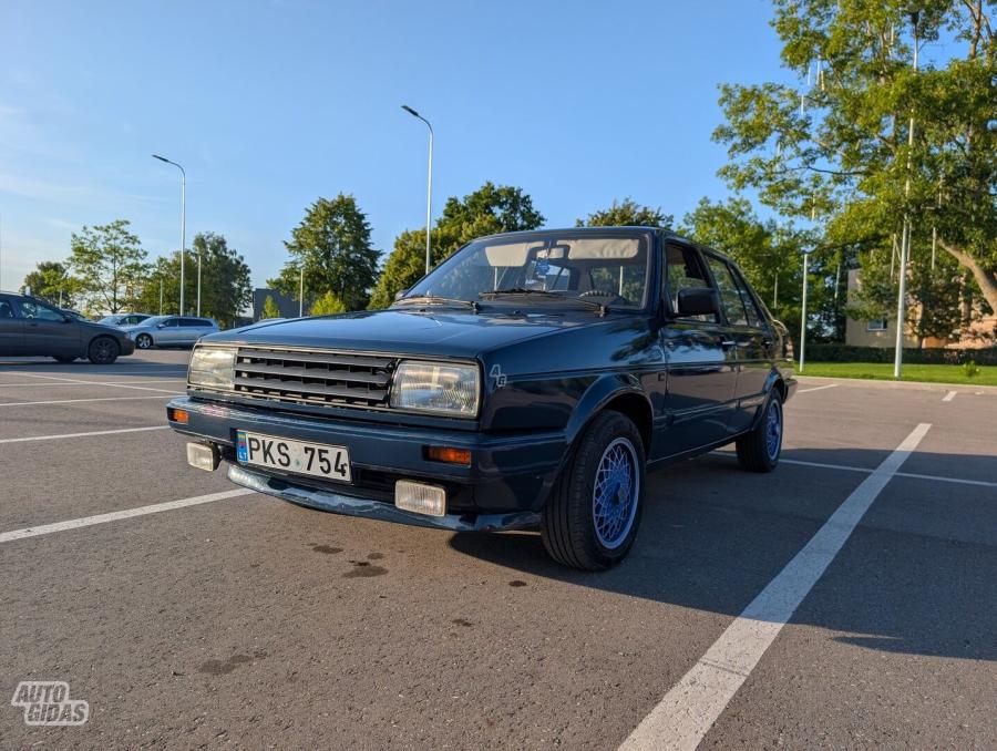Синий Фольксваген Джетта 1989 в Каунас, объемом двигателя 1.60 л и пробегом 71 тыс. км за 1250 €, фото 1 на AUTOMOTO.COM.LV