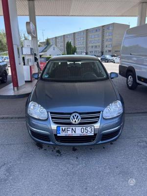 Синий Фольксваген Джетта 2005 в Укмерге, объемом двигателя 1.90 л и пробегом 337 тыс. км за 3500 €, фото 4 на AUTOMOTO.COM.LV