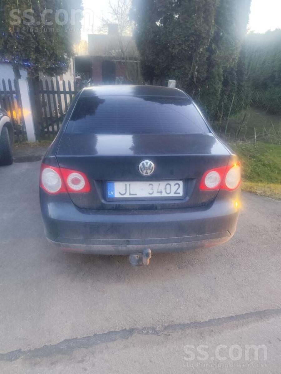 Zils Volkswagen Jetta 2006 Jelgava, ar dzinēja tilpumu 1.60 L un nobraukumu 308 tūkst. km par 850 €, foto 1 vietnē AUTOMOTO.COM.LV