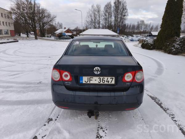Zils Volkswagen Jetta 2006 Valmiera, ar dzinēja tilpumu 1.60 L un nobraukumu 288 tūkst. km par 1200 €, foto 6 vietnē AUTOMOTO.COM.LV