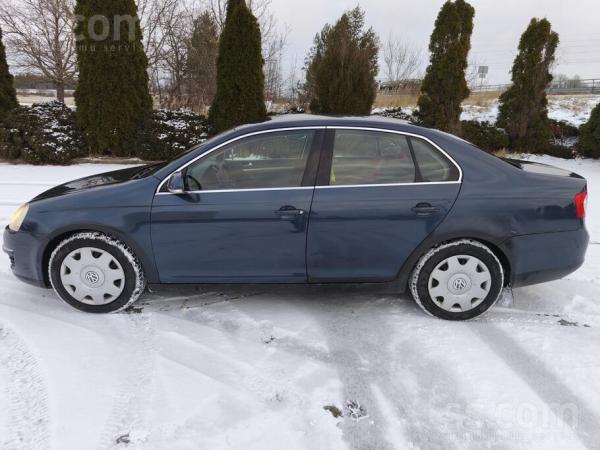 Zils Volkswagen Jetta 2006 Valmiera, ar dzinēja tilpumu 1.60 L un nobraukumu 288 tūkst. km par 1200 €, foto 8 vietnē AUTOMOTO.COM.LV