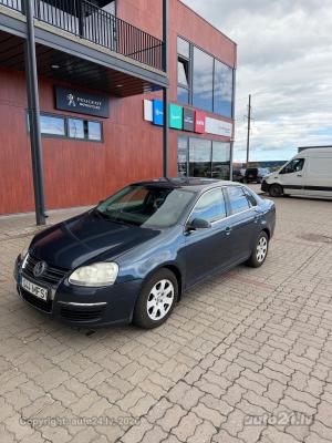 Zils Volkswagen Jetta 2006 Tartu, ar dzinēja tilpumu 1.90 L un nobraukumu 238 tūkst. km par 1900 €, foto  vietnē AUTOMOTO.COM.LV