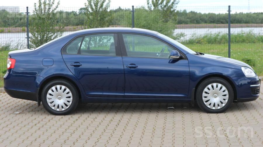 Zils Volkswagen Jetta 2007 Rīga, ar dzinēja tilpumu 1.90 L un nobraukumu 153 tūkst. km par 3900 €, foto 6 vietnē AUTOMOTO.COM.LV