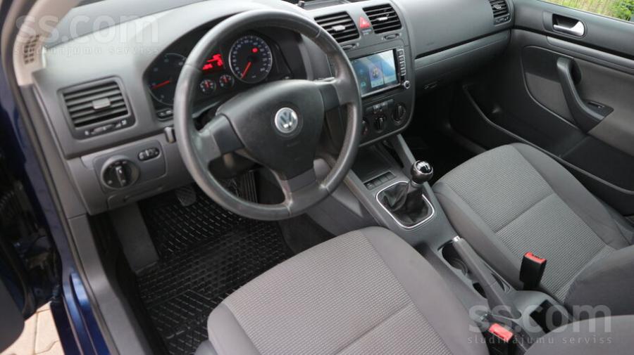Zils Volkswagen Jetta 2007 Rīga, ar dzinēja tilpumu 1.90 L un nobraukumu 153 tūkst. km par 3900 €, foto 15 vietnē AUTOMOTO.COM.LV