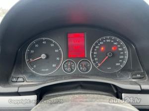 Blue Volkswagen Jetta 2007 in Parnu, with an engine capacity of 1.60 L and mileage of 262 thousand km for 1700 €, photo 5 on AUTOMOTO.COM.LV